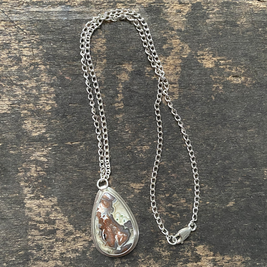 Silver and Agate Pendant CDLT 11 14 Tinsmiths